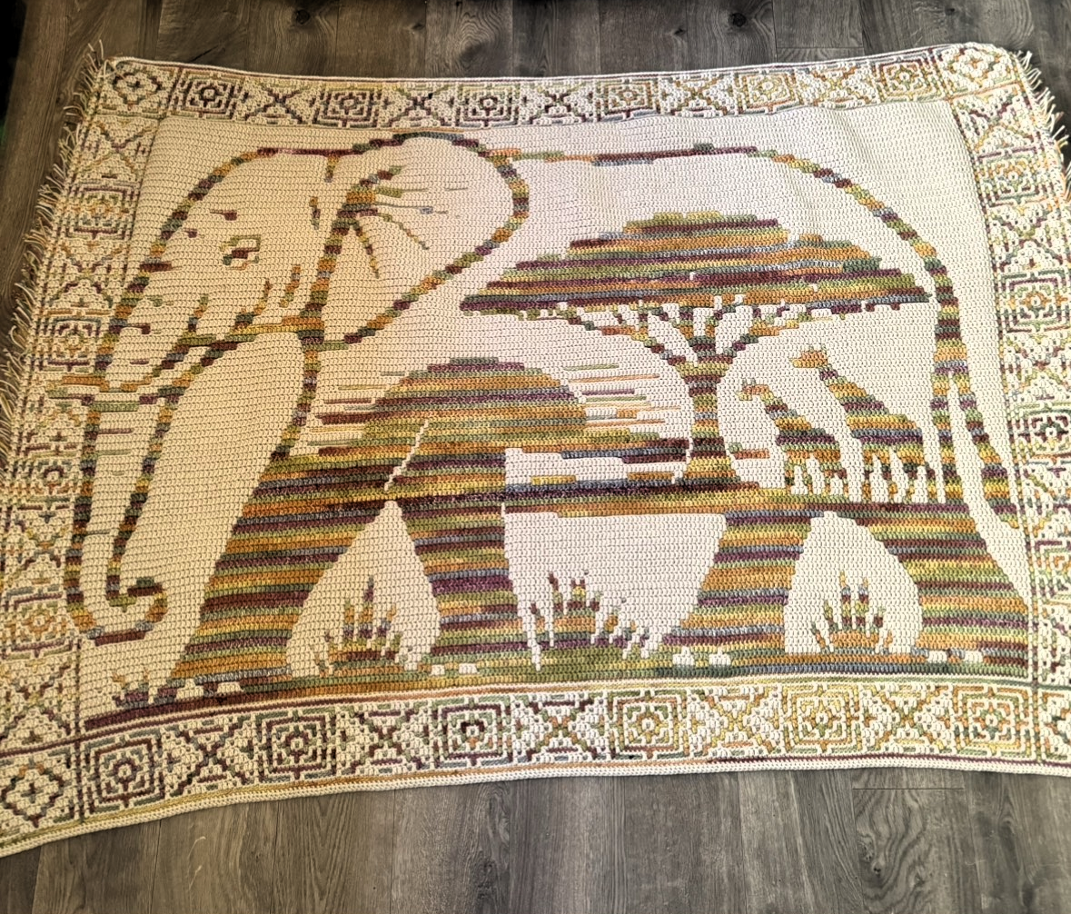Serengeti Scene Elephant Safari Mosaic Crochet Pattern | Nerd Princess ...